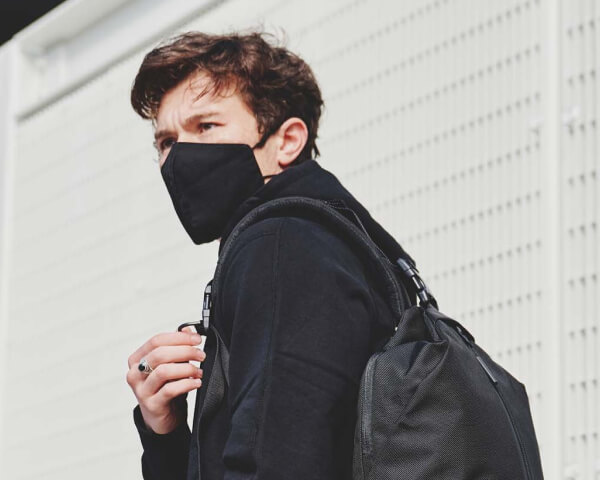 h_backpack_slide_mobile_02 – Minimog